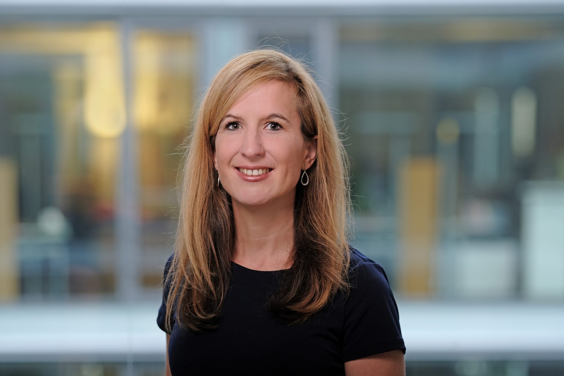 Kontakt - IW JUNIOR gGmbH